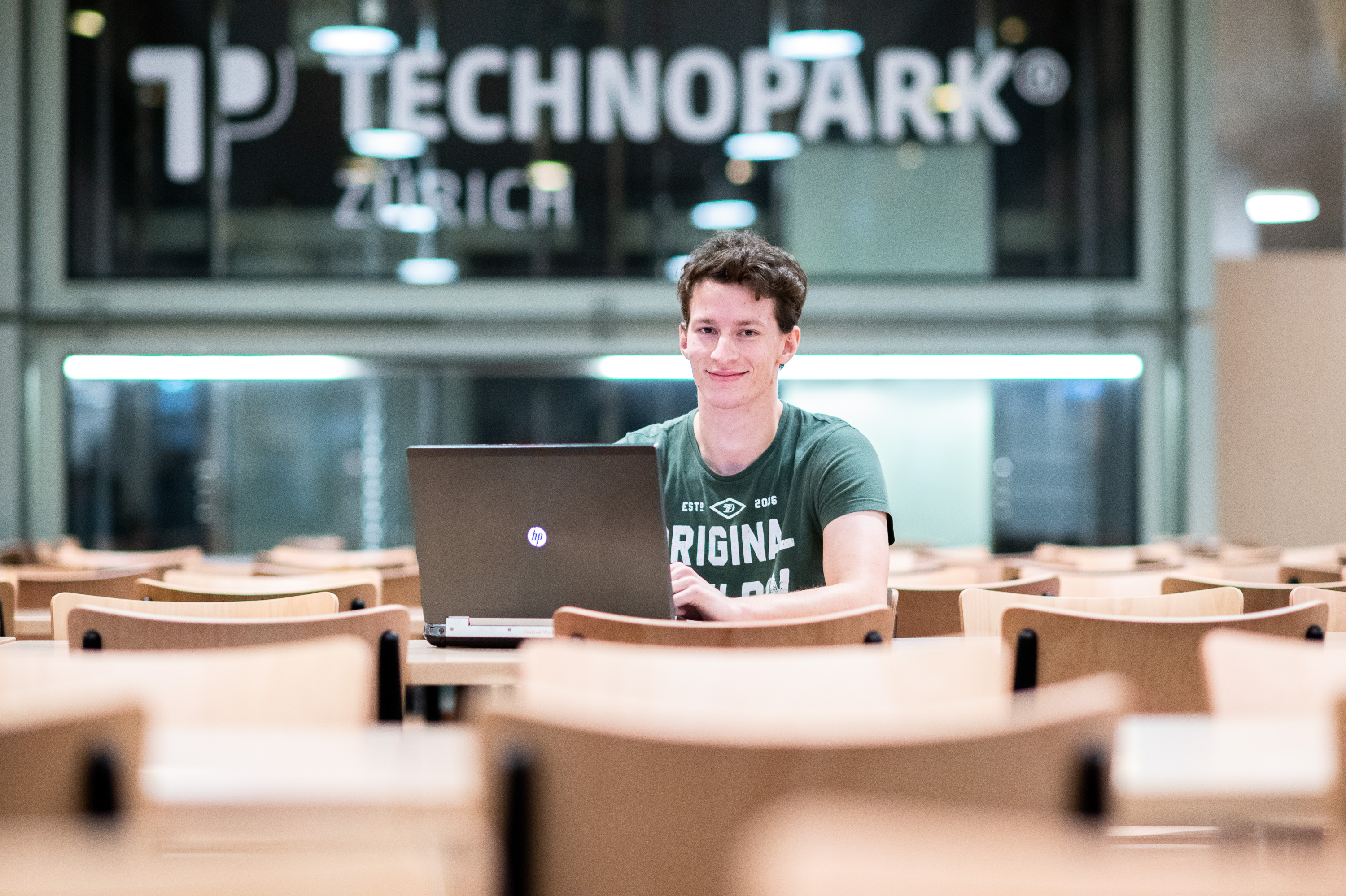 Max the “hacker” - Swisscom B2B Mag